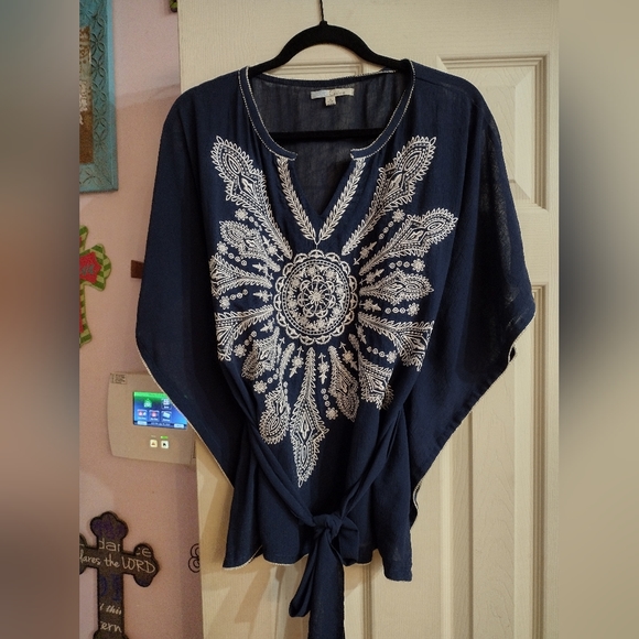 Cecico | Tops | Cecico Navy Blue Small Embroidered Bat Wing Top | Poshmark